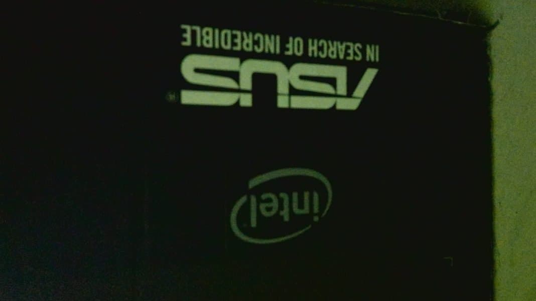 Asus ZenPad 7.0 Review: A Budget-end Tablet For Movie Lovers ...